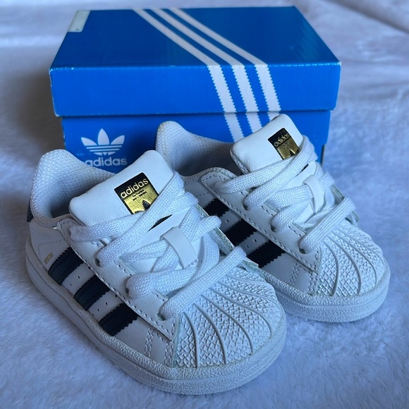 adidas | Shoes | Adidas Unisex Kids Superstar White Low Top Round Toe ...